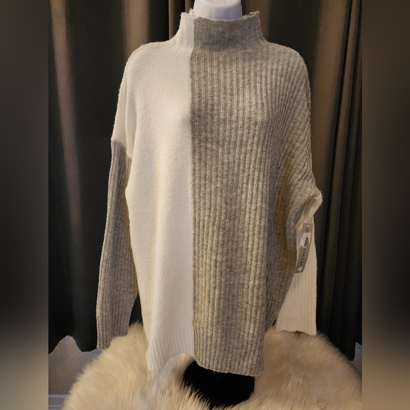 Absolutely Famous | Sweaters | Hp Womens Mockturtle Neck Sweater | Poshmark